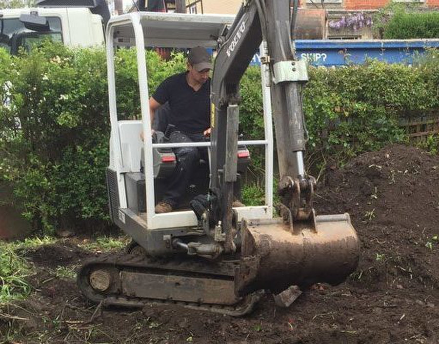 Rob Deeba Grab Lorry & Plant Hire: Construction Services in United ...